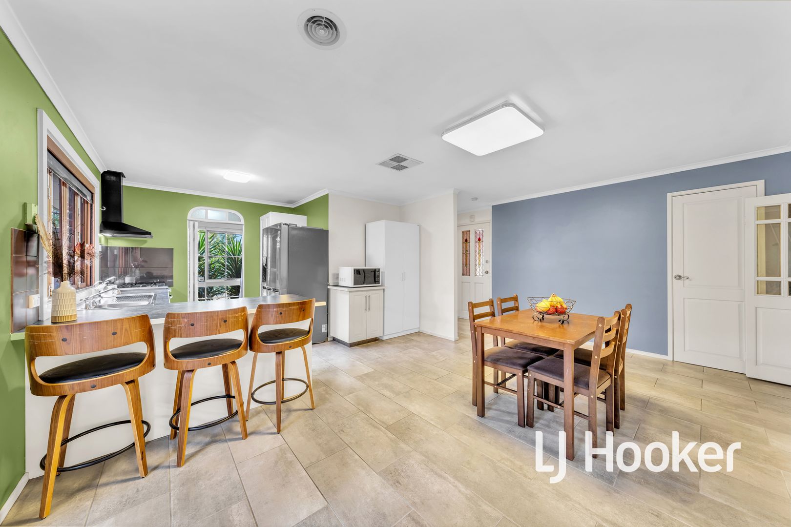 9 Carey Street, Cranbourne North VIC 3977 | Domain