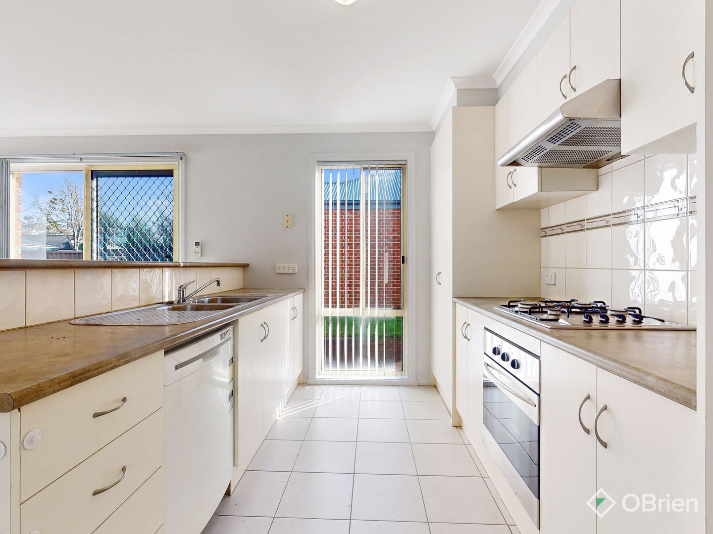 14 Wakenshaw Crescent, Pakenham VIC 3810 - House For Rent | Domain