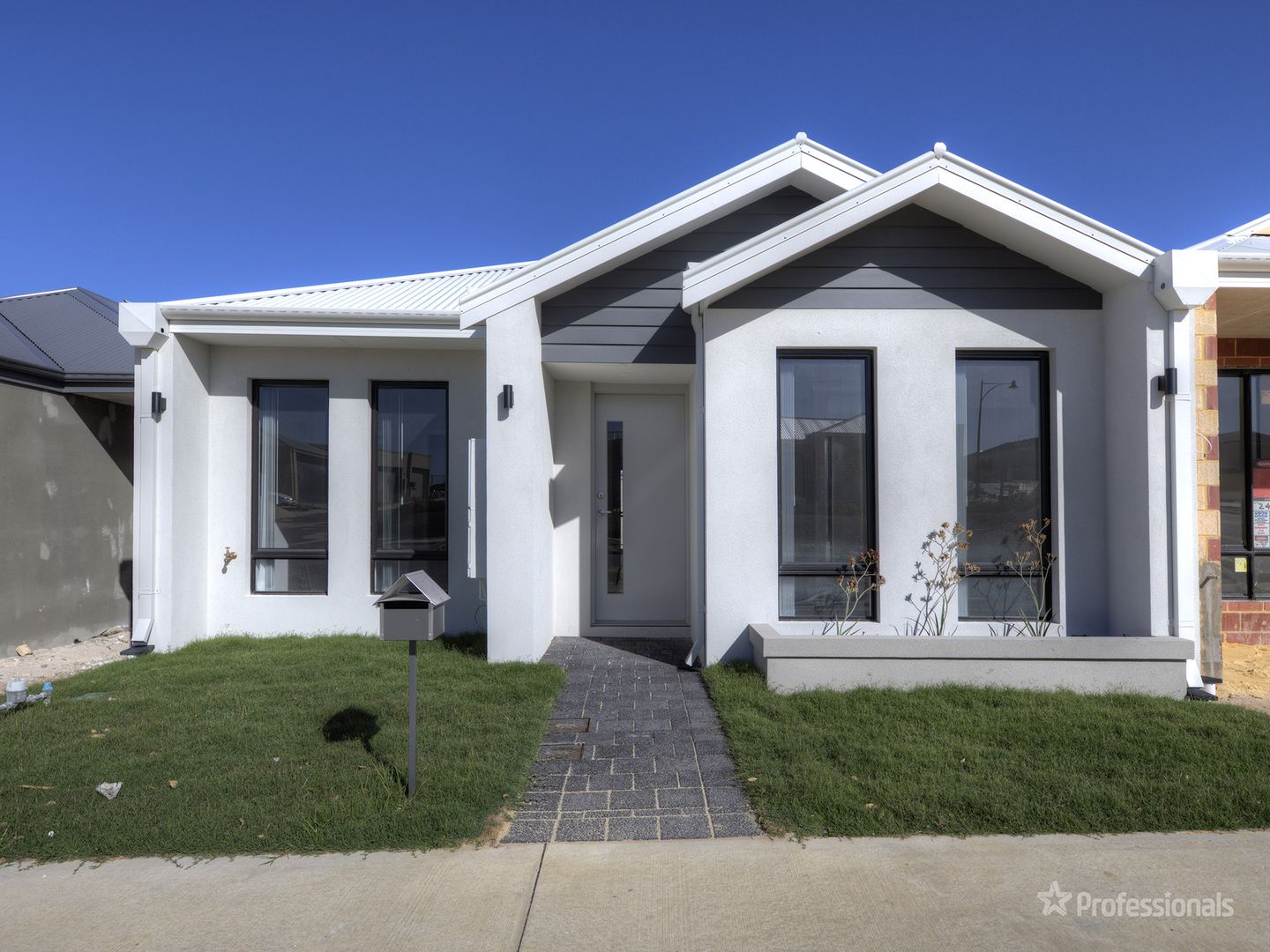 37 Cowaramup Loop, Two Rocks WA 6037 - House For Rent - $475 | Domain