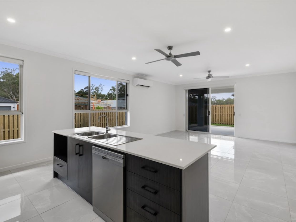 6 Eucalyptus Circuit, Springfield | Property History & Address Research ...
