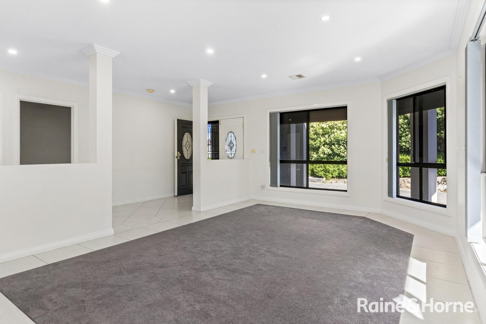 138 Halloran Drive, Jerrabomberra NSW 2619 - House For Rent | Domain