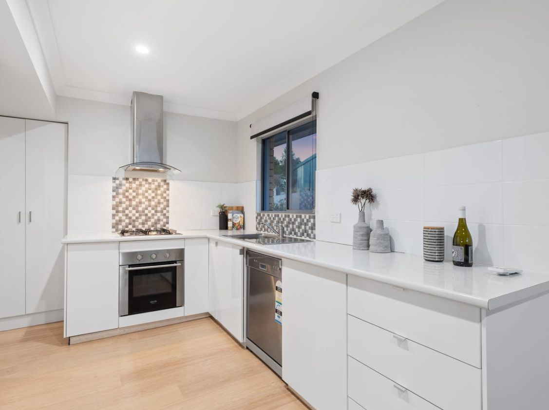 1 Desmond Road, Hackham SA 5163 - House For Rent - $550 | Domain