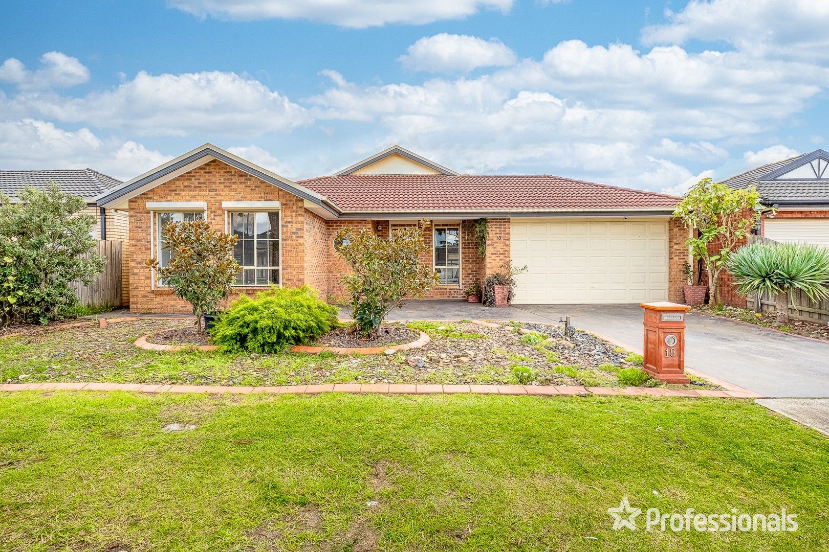 18 Astley Wynd, Lynbrook VIC 3975 - House For Rent - $3,302 | Domain