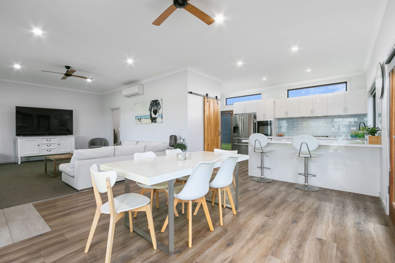 2321A Seaspray Road, Seaspray VIC 3851 | Domain