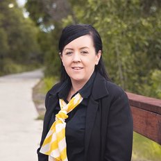 Kelly Fernandez | Ray White Ormeau | Real Estate Agent in Shop 11 ...