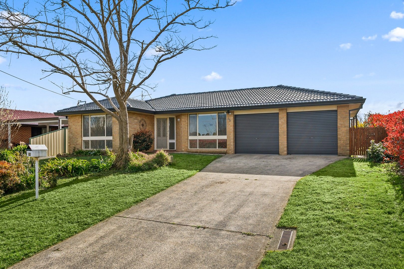 35 Kennedy Close, Moss Vale NSW 2577 - House For Rent | Domain