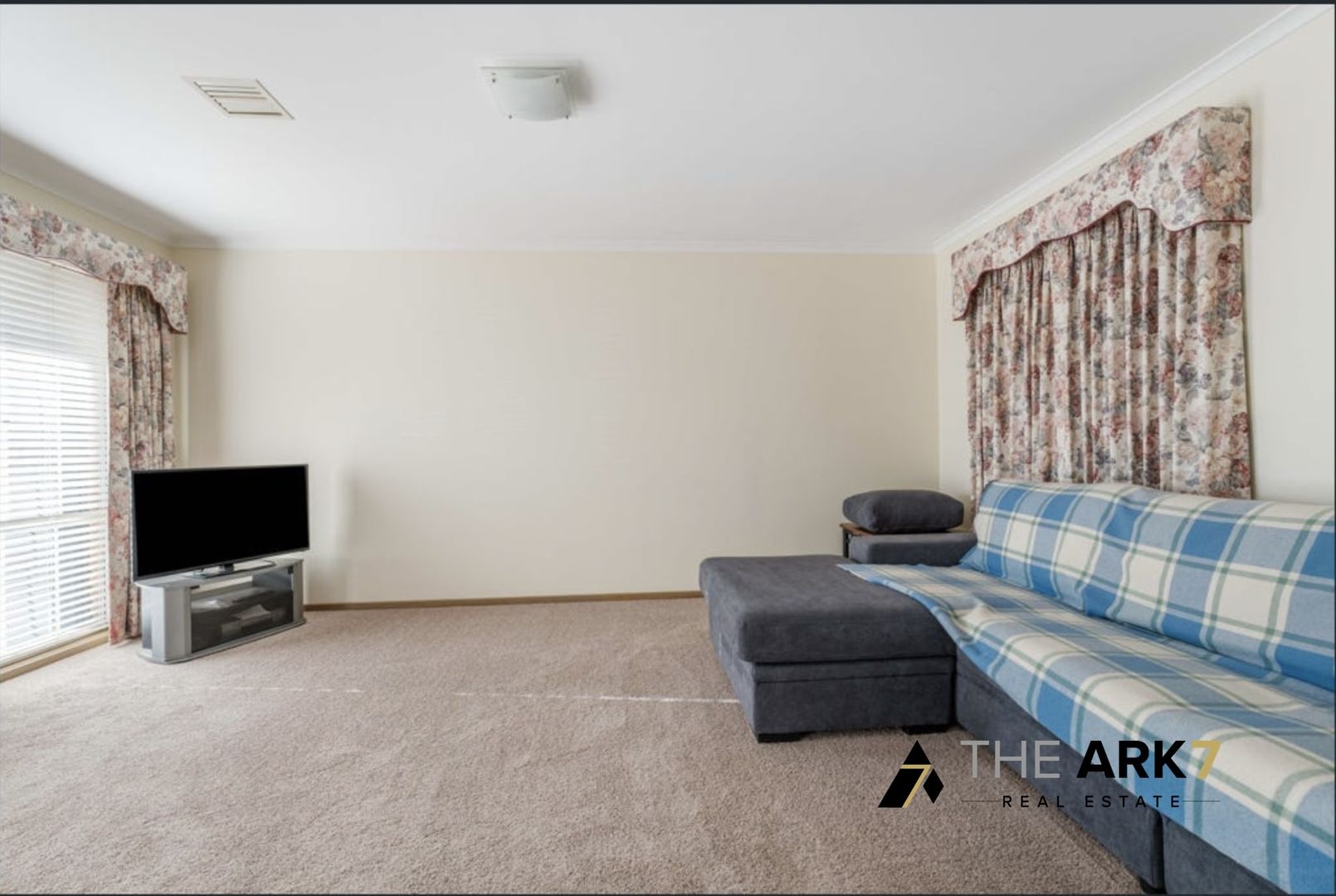 31 Pinnacle Crescent, Brookfield VIC 3338 - House For Rent | Domain