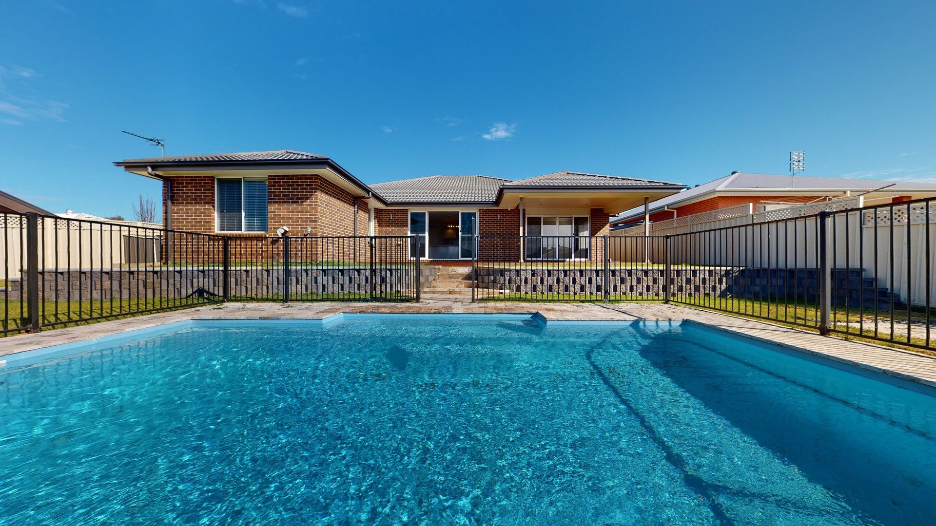 10 Hovea Court, Dubbo NSW 2830 | Domain