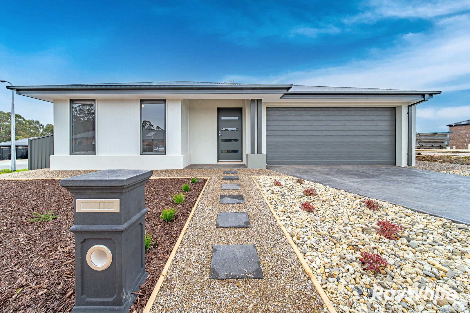 35 Aspiring Drive, Huntly VIC 3551 - House For Rent | Domain