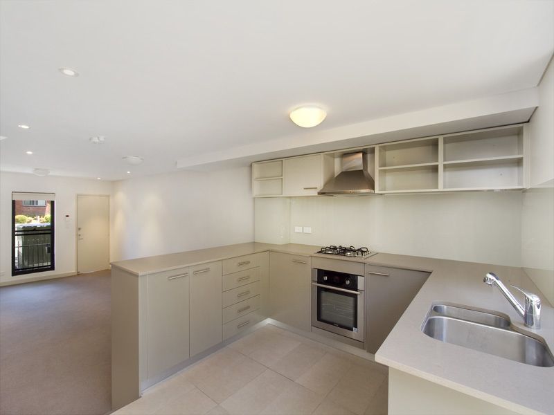 1/76 Thompson Street, Drummoyne NSW 2047 - Townhouse For Rent | Domain