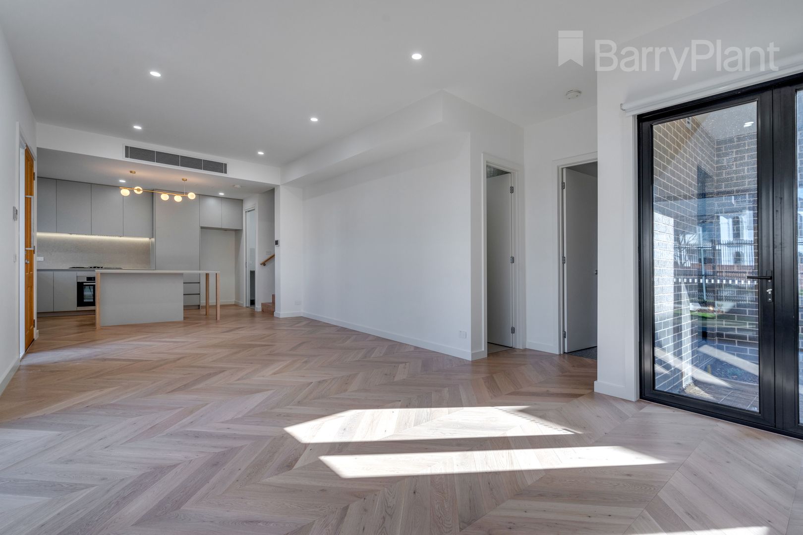 1 & 6/1269-1271 Toorak Road, Camberwell VIC 3124 - Townhouse For Rent ...