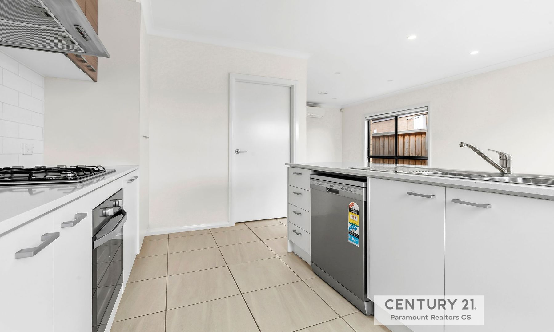 7 Arcane Street, Thornhill Park VIC 3335 - House For Rent | Domain