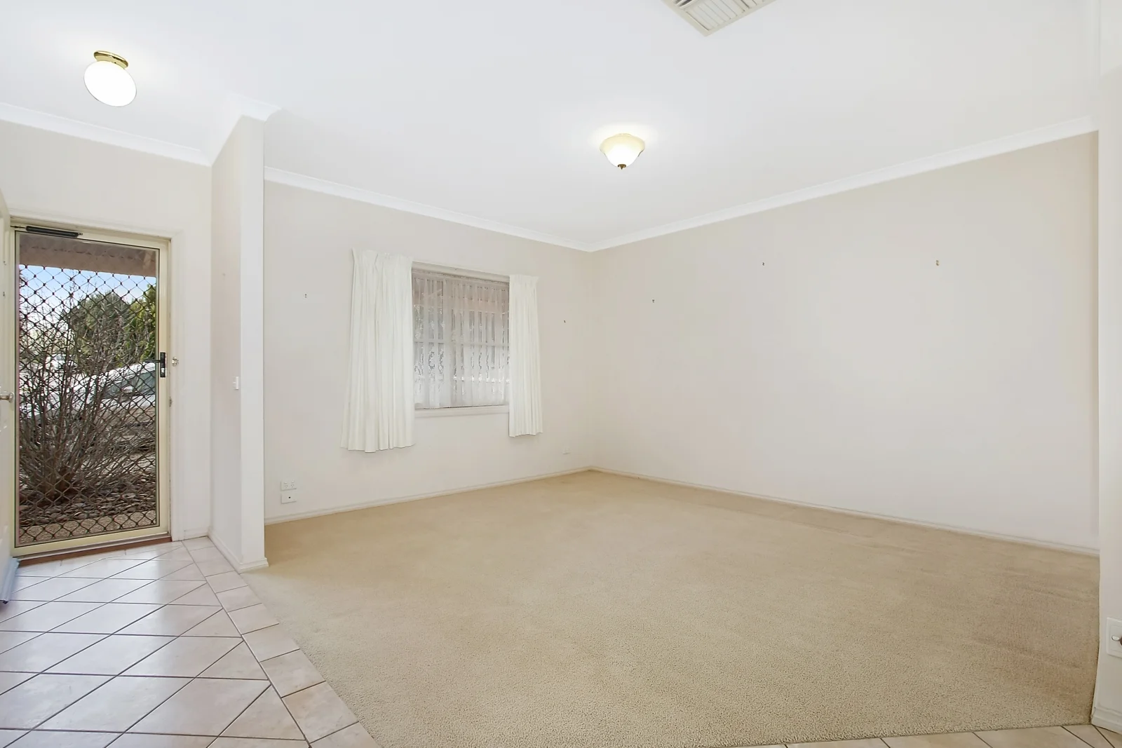 2/13 Heppner Court, Thurgoona NSW 2640 - House For Rent | Domain