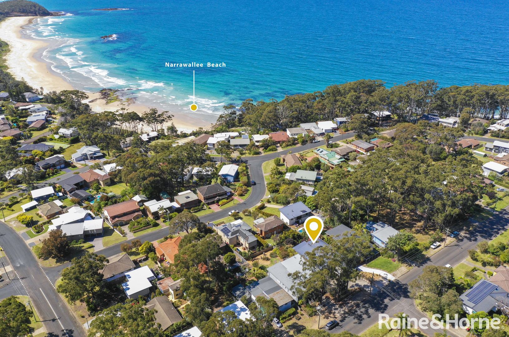 10 Bannister Head Road, Mollymook Beach | Property History & Address ...
