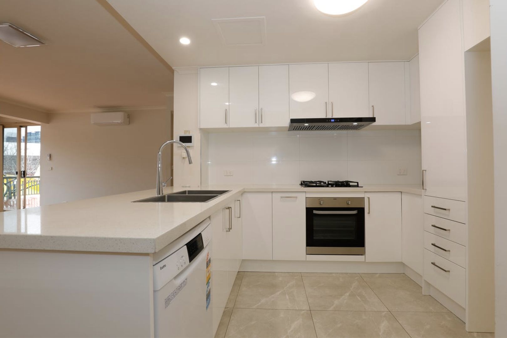 1/77 Dodds Street, Southbank VIC 3006 - Apartment For Rent | Domain