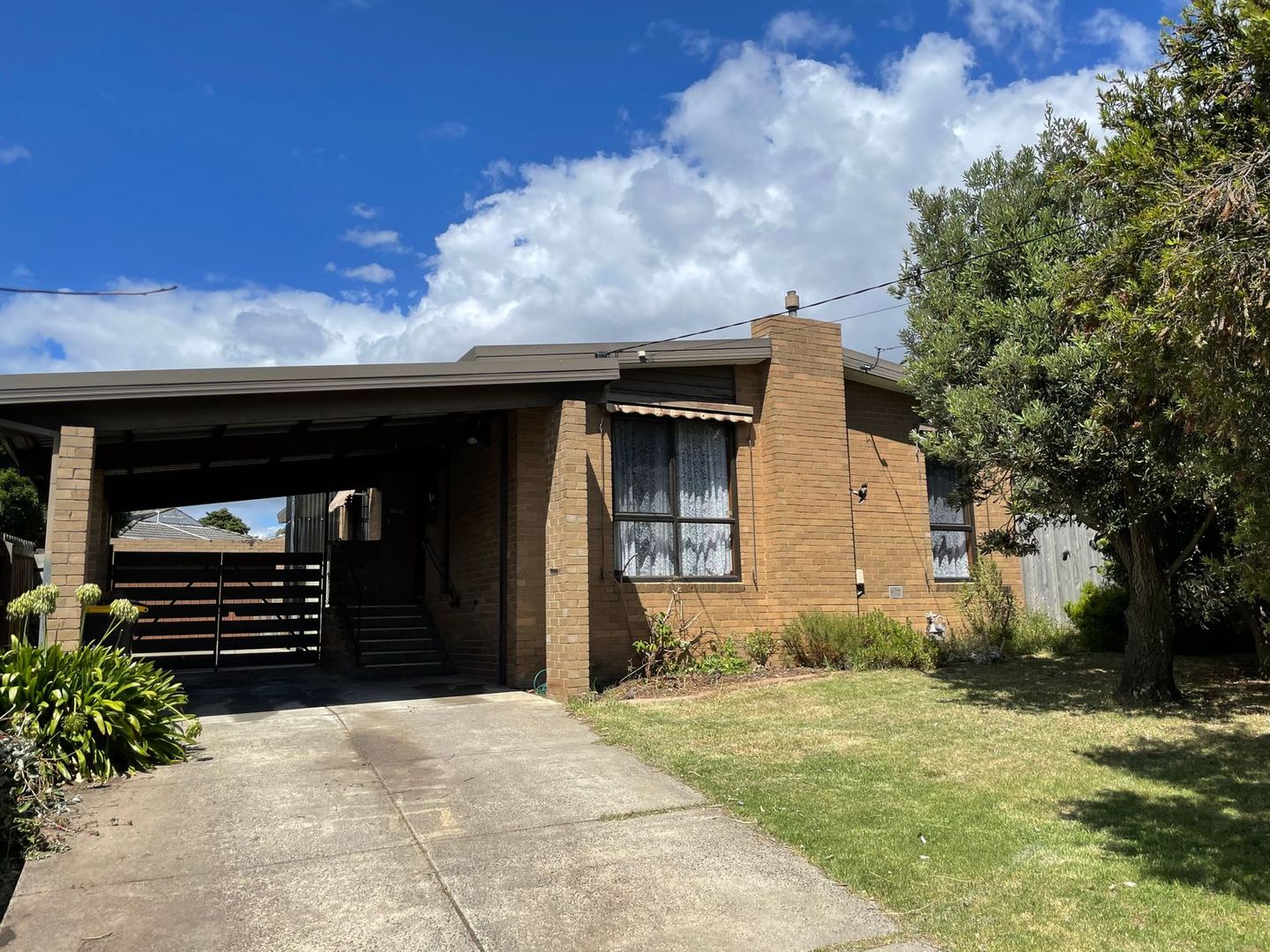 1 Kalera Court, Wheelers Hill | Property History & Address Research ...