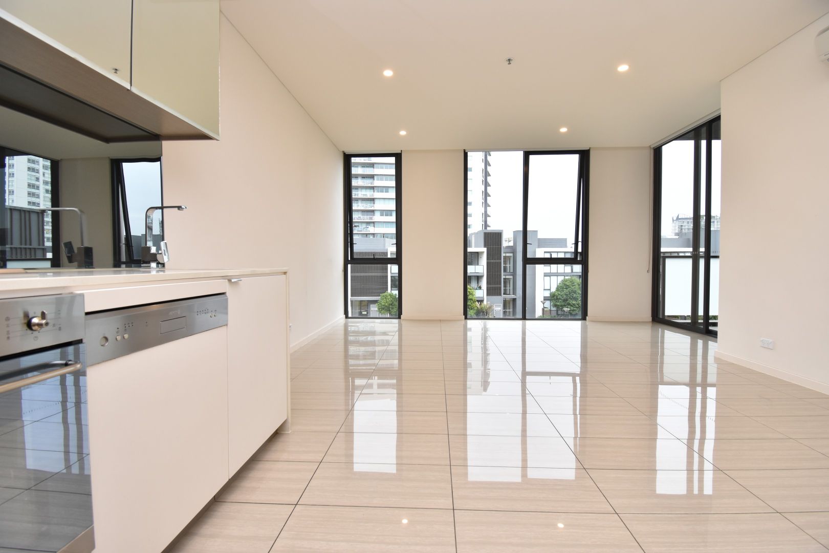 872/2 Cooper Place, Zetland NSW 2017 - Apartment For Rent | Domain