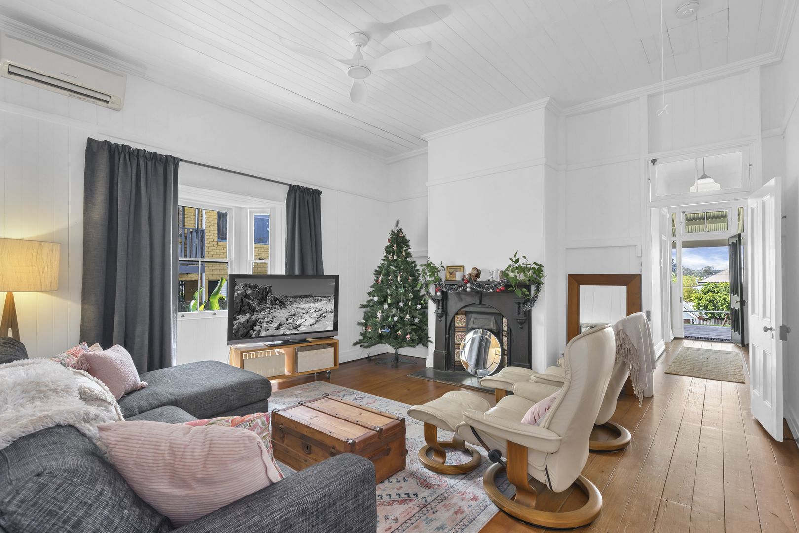 79 Cunningham Street, Taringa QLD 4068 - House For Rent | Domain