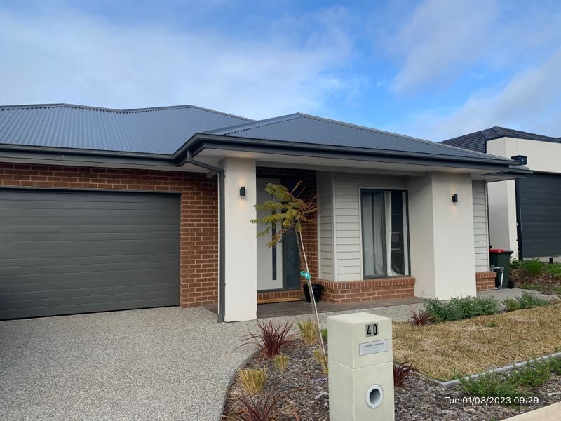 40 Bonhams Circuit, Manor Lakes VIC 3024 - House For Rent | Domain
