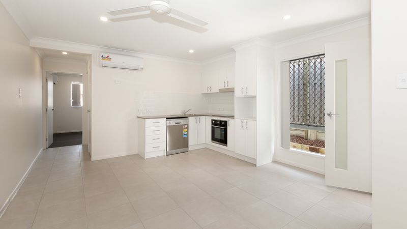 2/97 Reif Street, Flinders View QLD 4305 - Duplex For Rent - $320 | Domain
