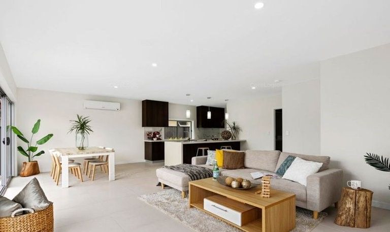 1/8 Nevenia Street, Labrador QLD 4215 - House For Rent - $800 | Domain