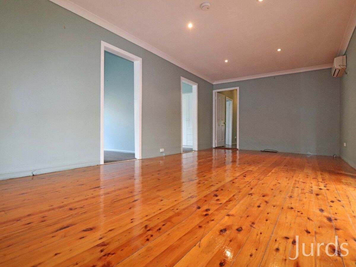 32 Mount View Road, Cessnock NSW 2325 - House For Rent | Domain