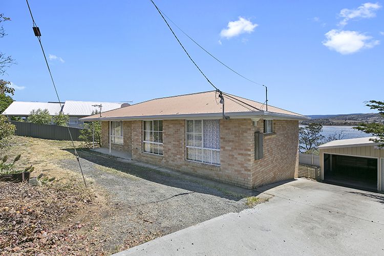 41 Esplanade, Midway Point TAS 7171 - House For Rent - $550 | Domain