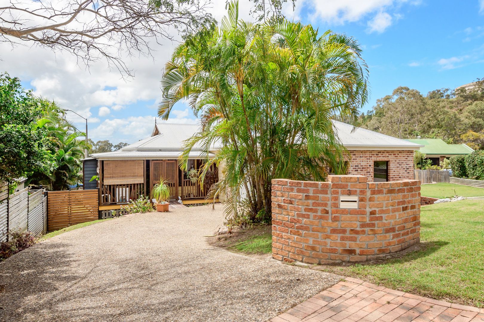 3 Solonika Court, South Gladstone | Property History & Address Research ...