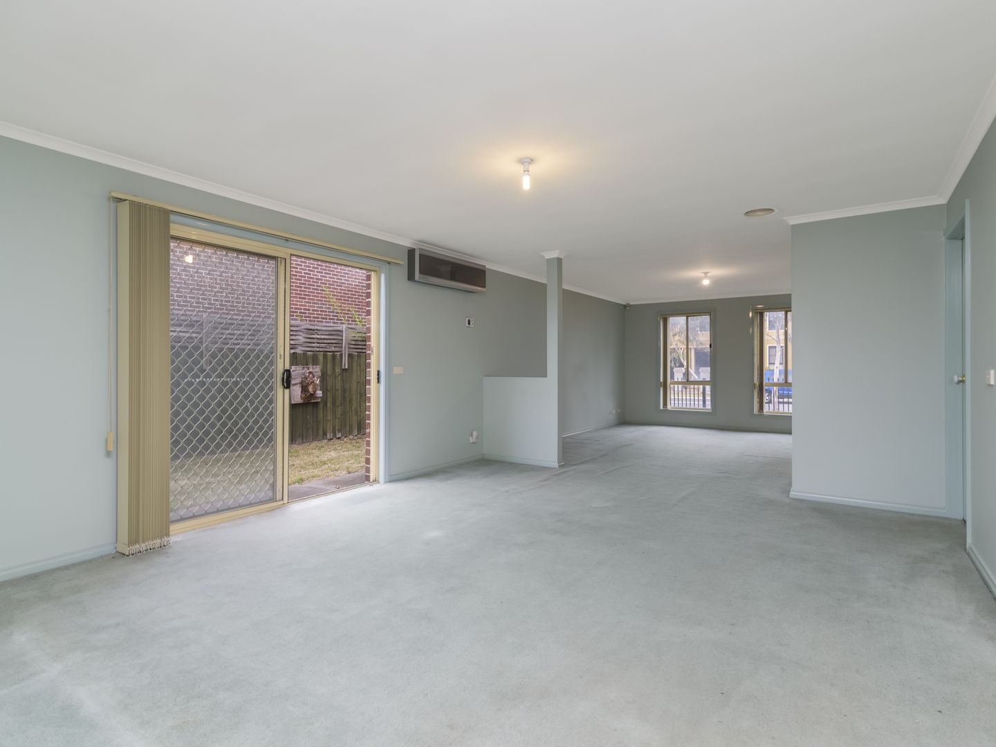 8 Trinity Way, South Morang VIC 3752 - House For Rent | Domain