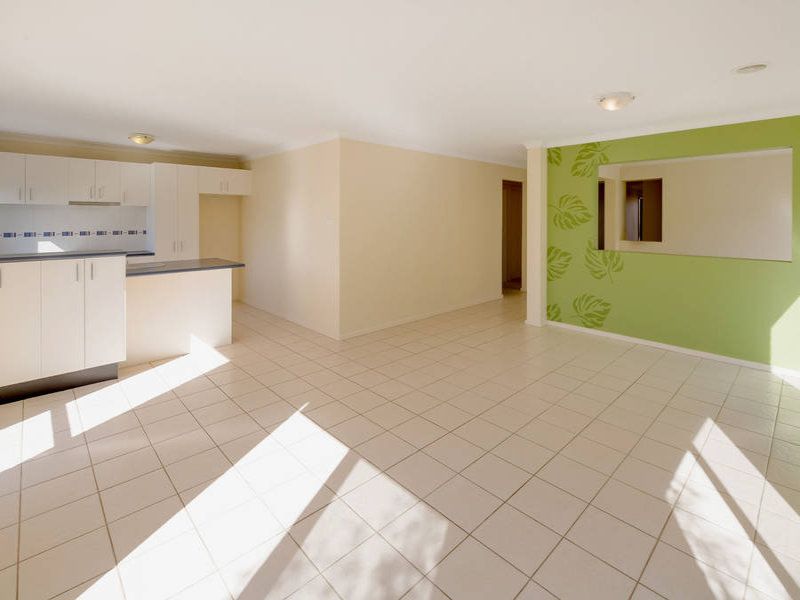 8 Dexter Grove, Point Cook VIC 3030 - House For Rent | Domain