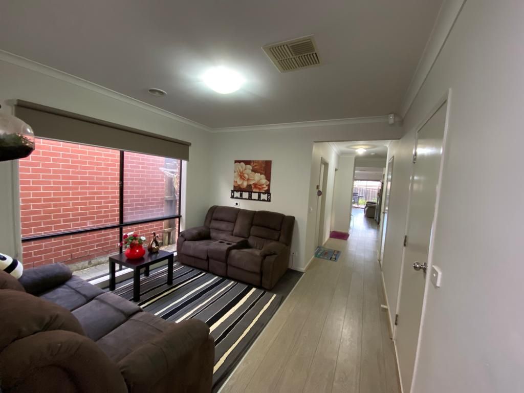 11 Ellaroo Circuit, Clyde North VIC 3978 - House For Rent | Domain