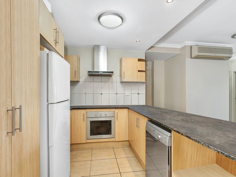 2/16-18 Smith Street, Cairns North QLD 4870 - Apartment For Rent | Domain