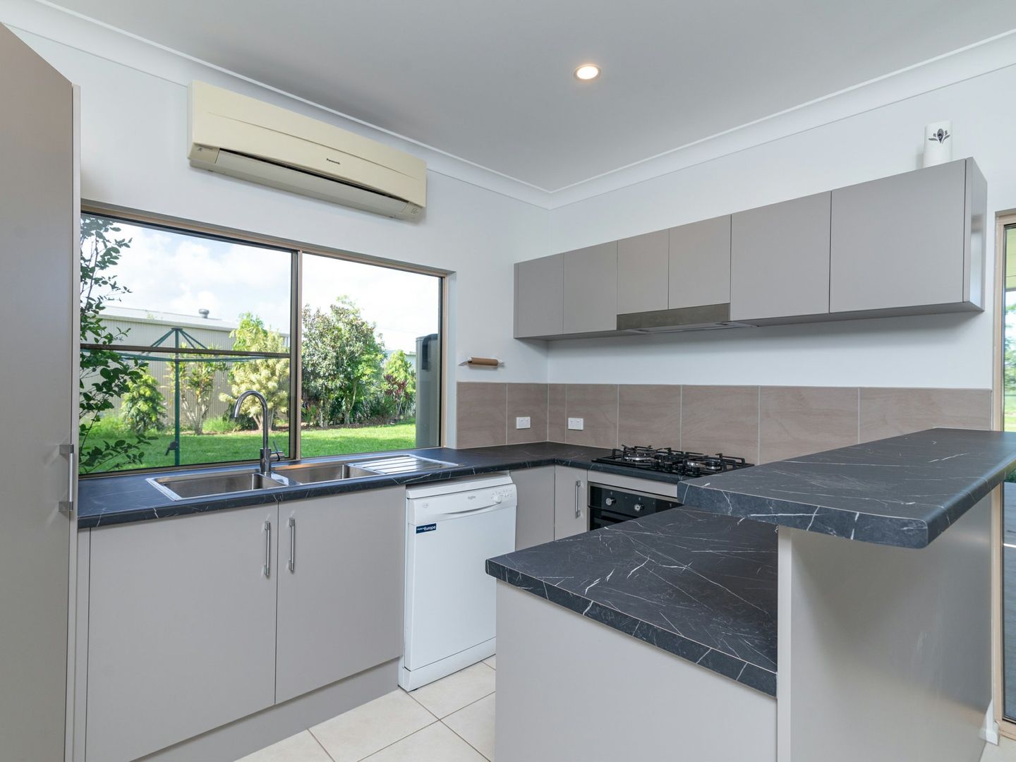 7 Rutherford Road, Miallo QLD 4873 - House For Rent | Domain