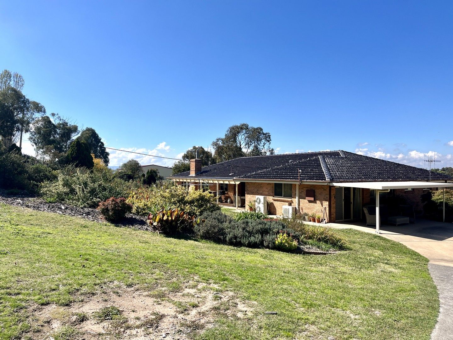 8 Delaware Crescent, Robin Hill NSW 2795 | Domain