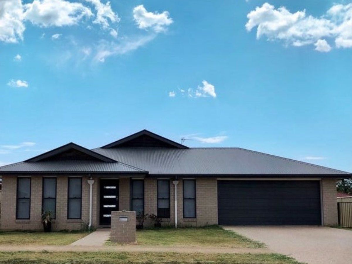 Oakey QLD 4401 - 4 beds house for Rent, $450 wk - 16371723 | Domain