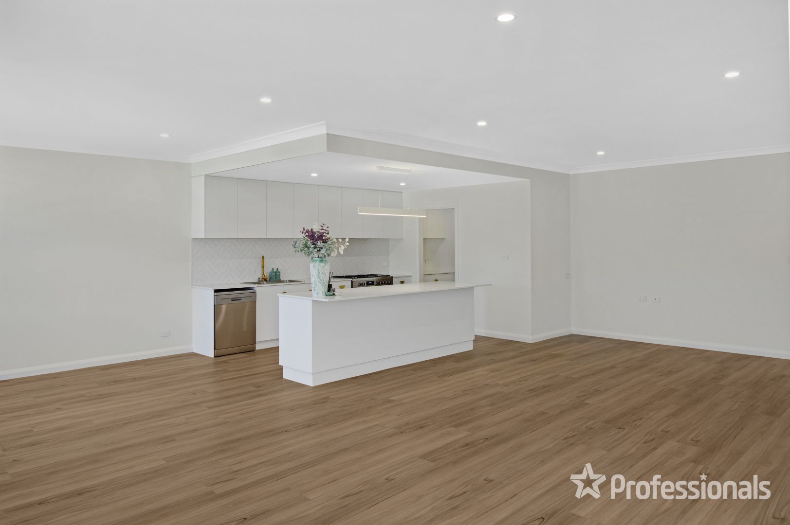 62 Spring Street, Wagga Wagga NSW 2650 - House For Rent | Domain