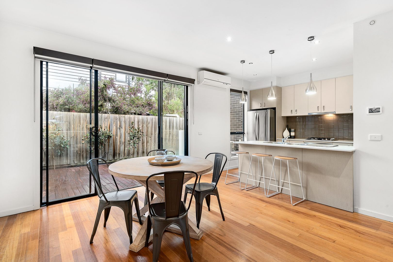 2/185 Blackshaws Road, Newport VIC 3015 | Domain