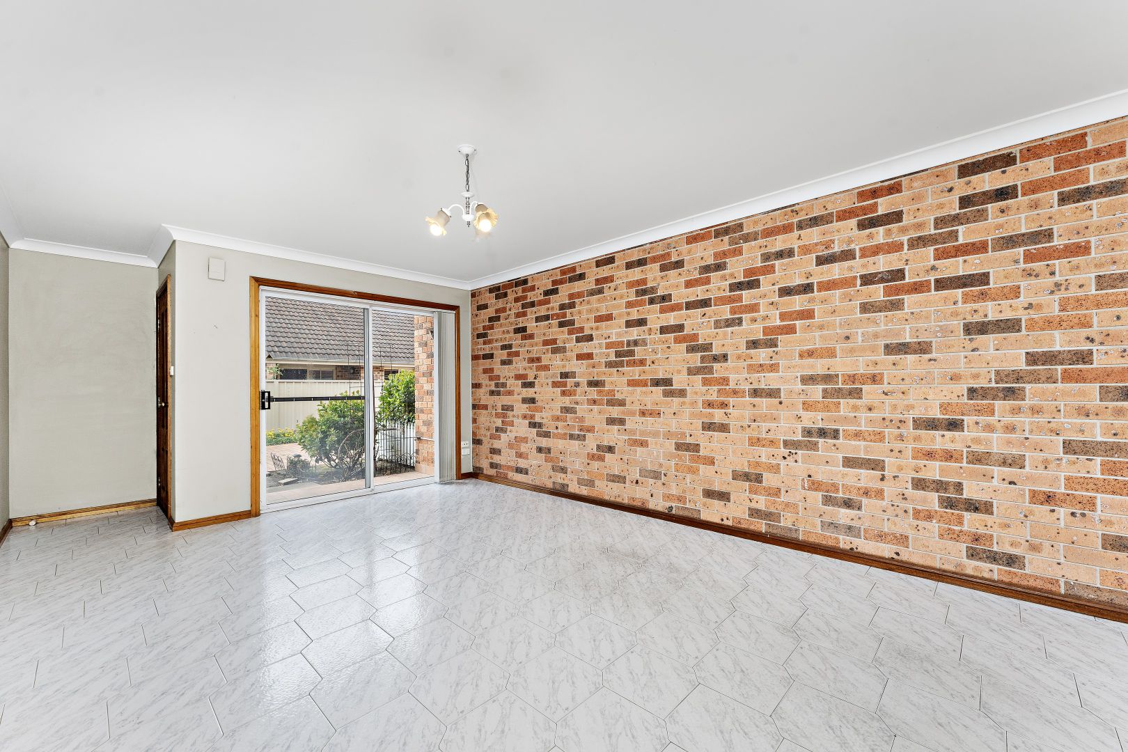 2/20 Daisy St, Fairy Meadow NSW 2519 - Townhouse For Rent | Domain