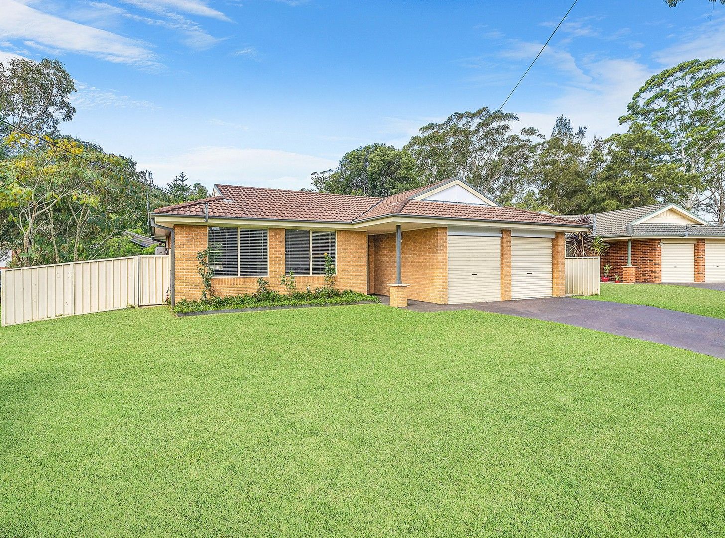 11 Acorn Place, Ourimbah NSW 2258 - House For Rent | Domain