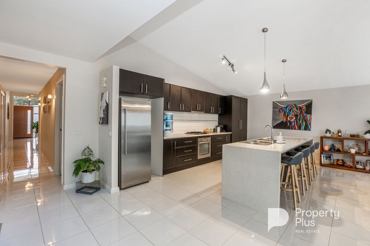 4 Valiant Court, Golden Square VIC 3555 | Domain