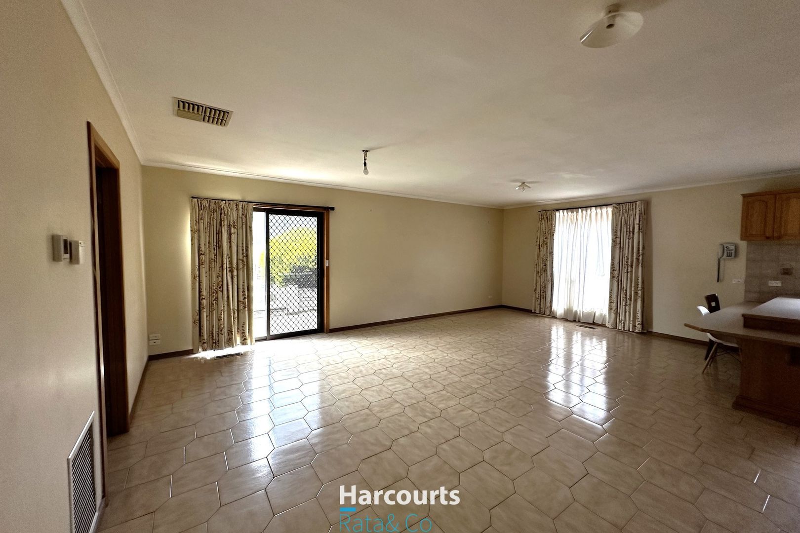 18 Cunningham Drive, Mill Park VIC 3082 - House For Rent | Domain
