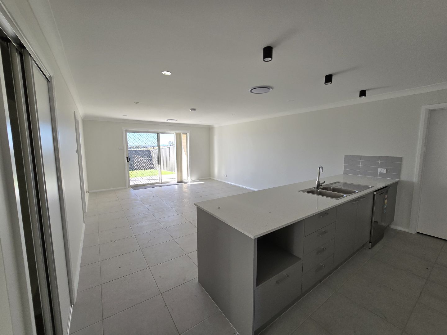 16 Stringer Avenue, Gillieston Heights NSW 2321 - House For Rent - $590 ...