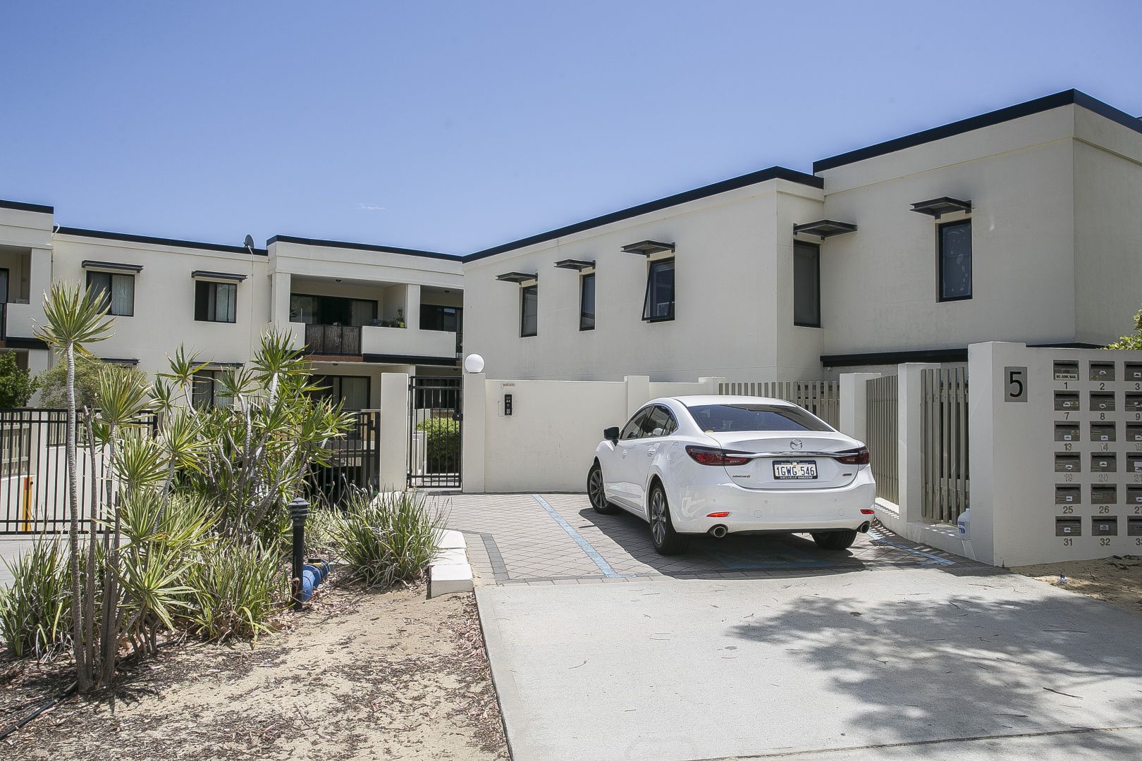 29/5 Eastleigh Loop, Currambine WA 6028 | Domain