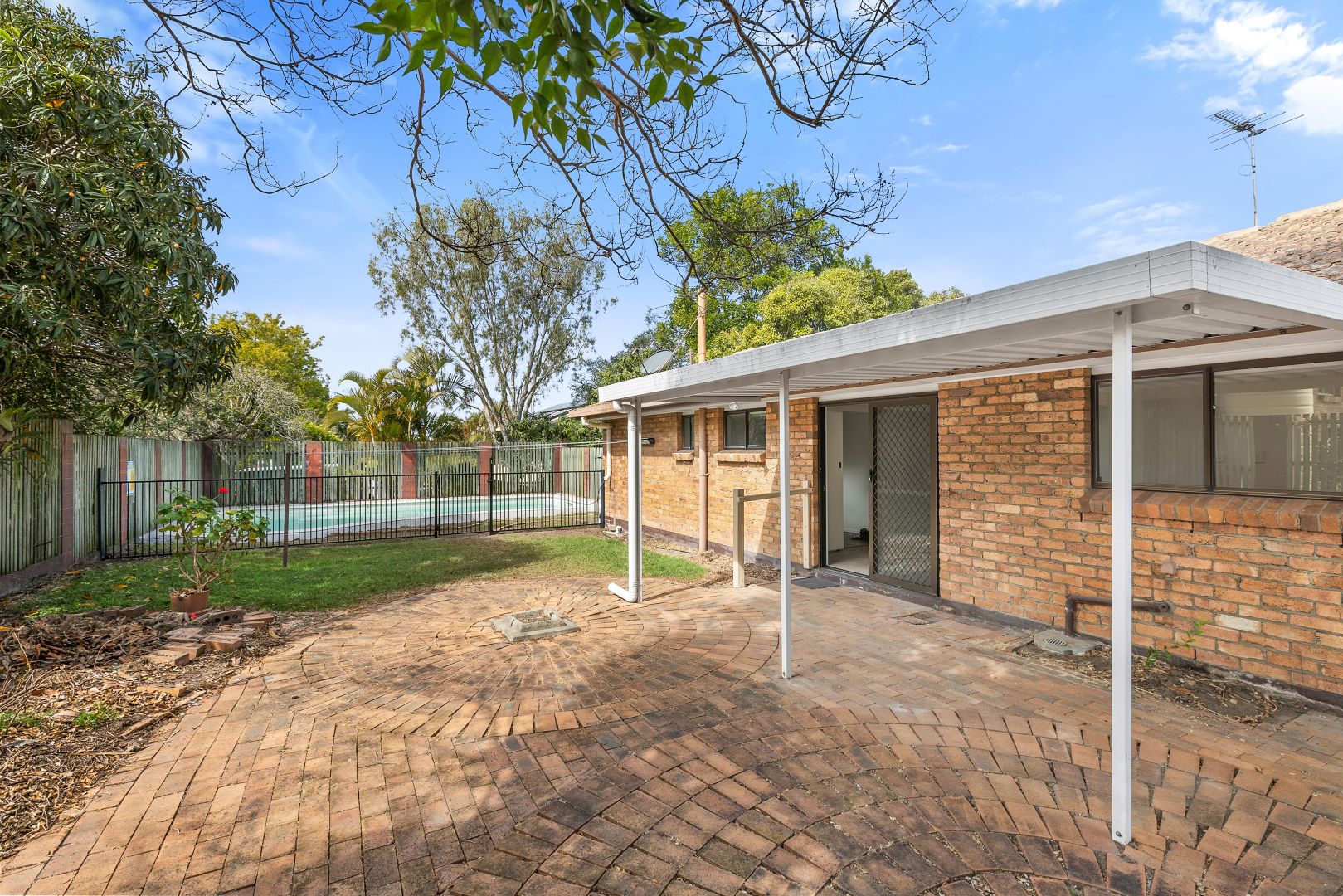 1 Marlock Street, Bellbowrie QLD 4070 - House For Rent - $650 | Domain