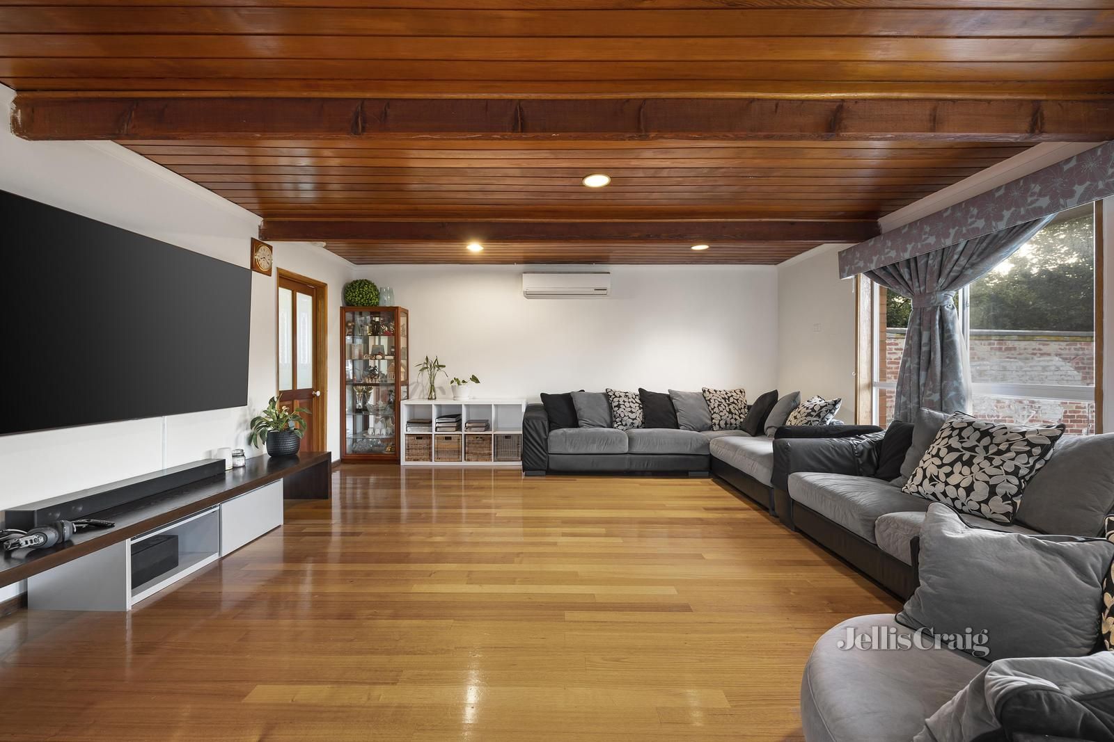2 Gary Court, Croydon VIC 3136 | Domain