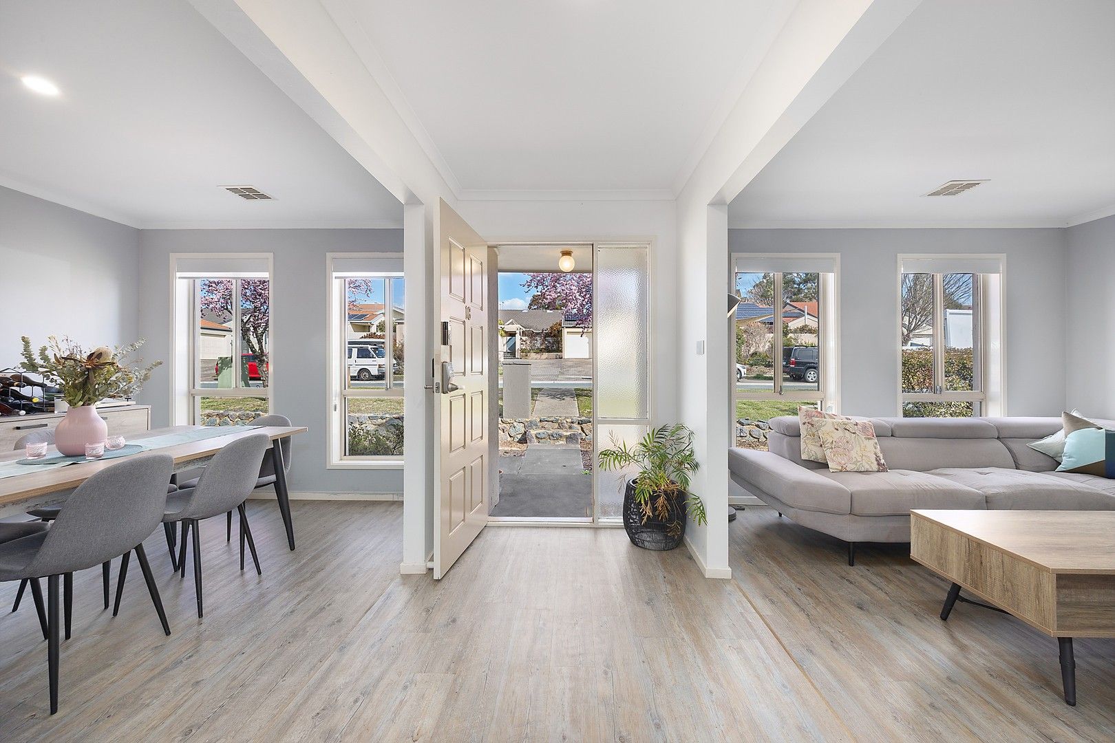 16 Lampard Circuit, Bruce ACT 2617 | Domain