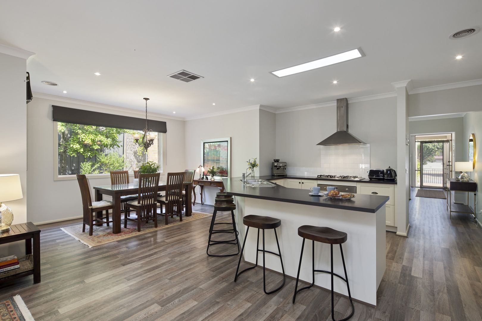 Sold 5 Michigan Grange, Pakenham VIC 3810 on 04 Mar 2024 - 2019066464 ...