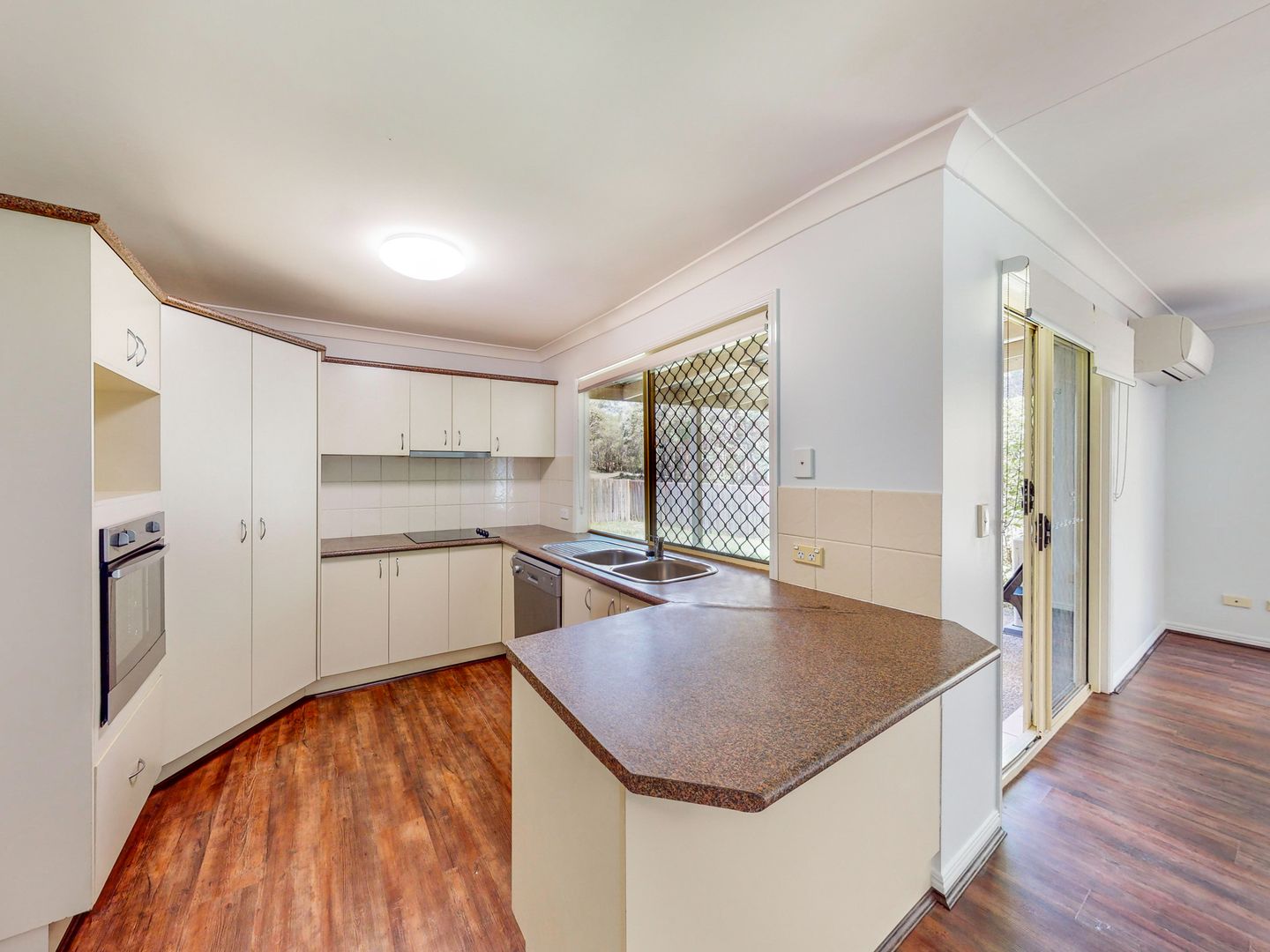 16 Yorkshire Place, Stretton QLD 4116 - House For Rent | Domain