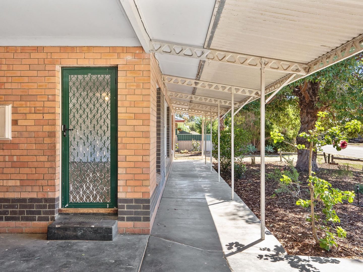 72 Forrest Street, Mandurah WA 6210 - House For Rent - $550 | Domain