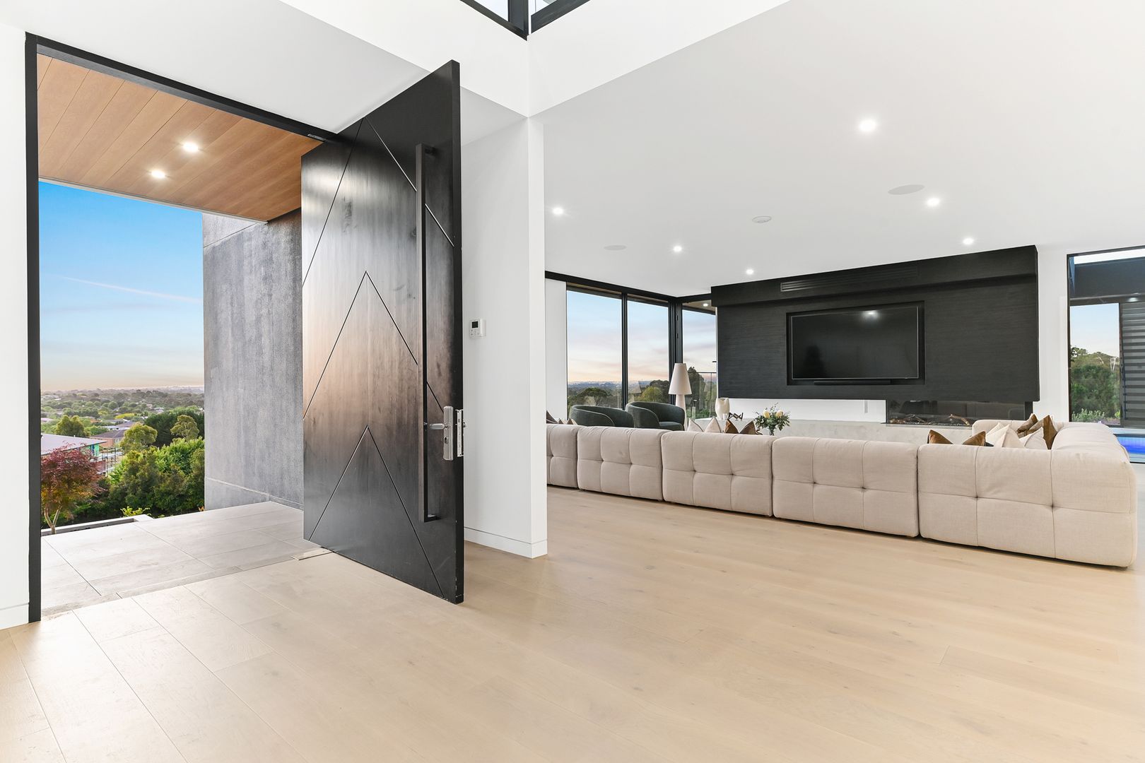 8 Sheldon Court, Lysterfield VIC 3156 | Domain